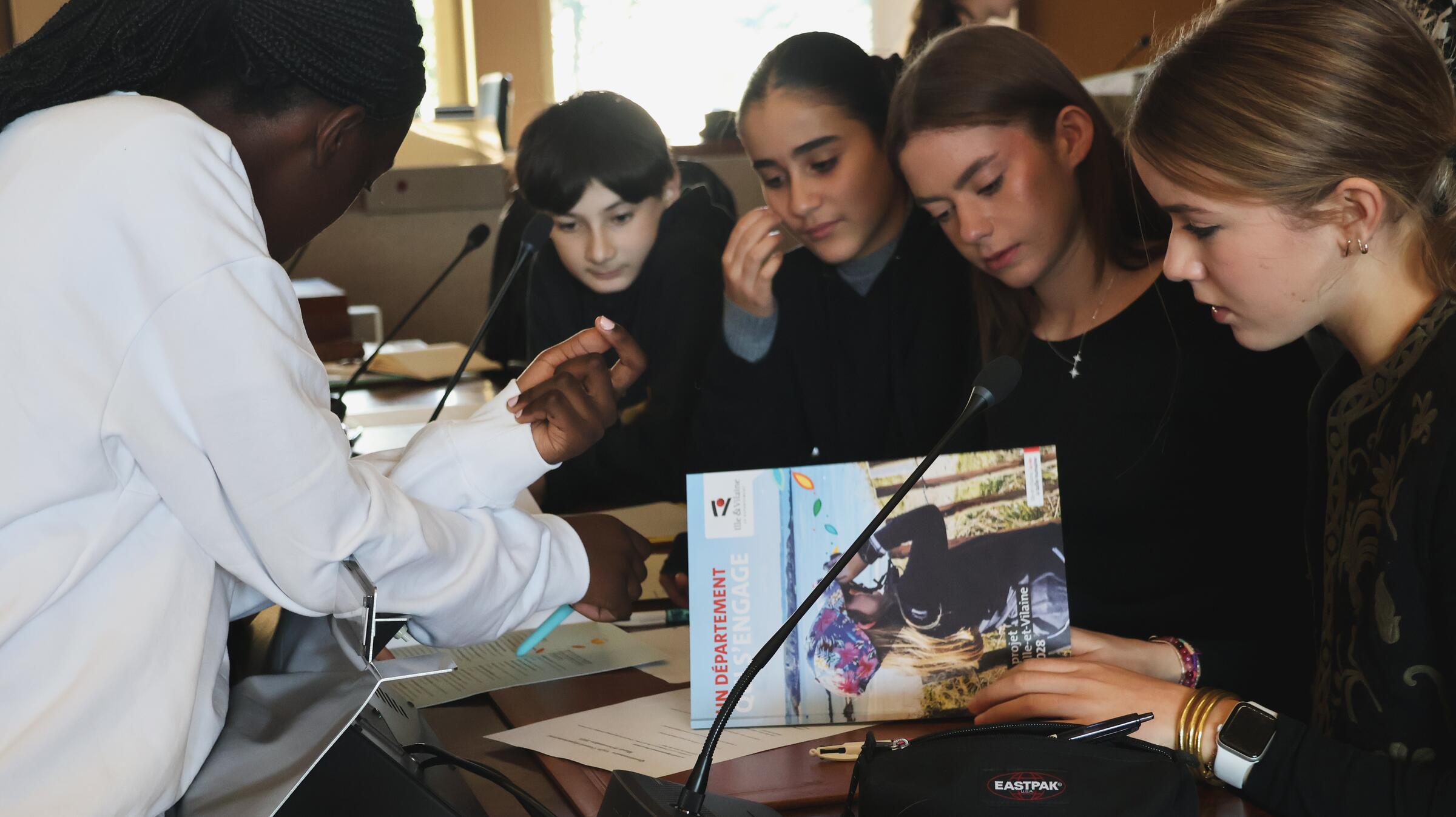 Visite du conseil départemental d’Ille-et-Vilaine pour les collégiens ...